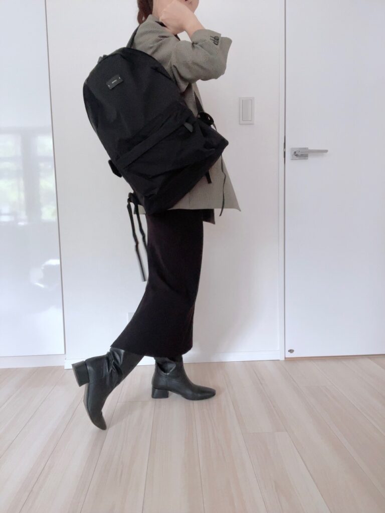 この価格は今だけ！上品に持つ「黒リュック」 | 40代の高見えコーデブログ/ Akane's Miracle